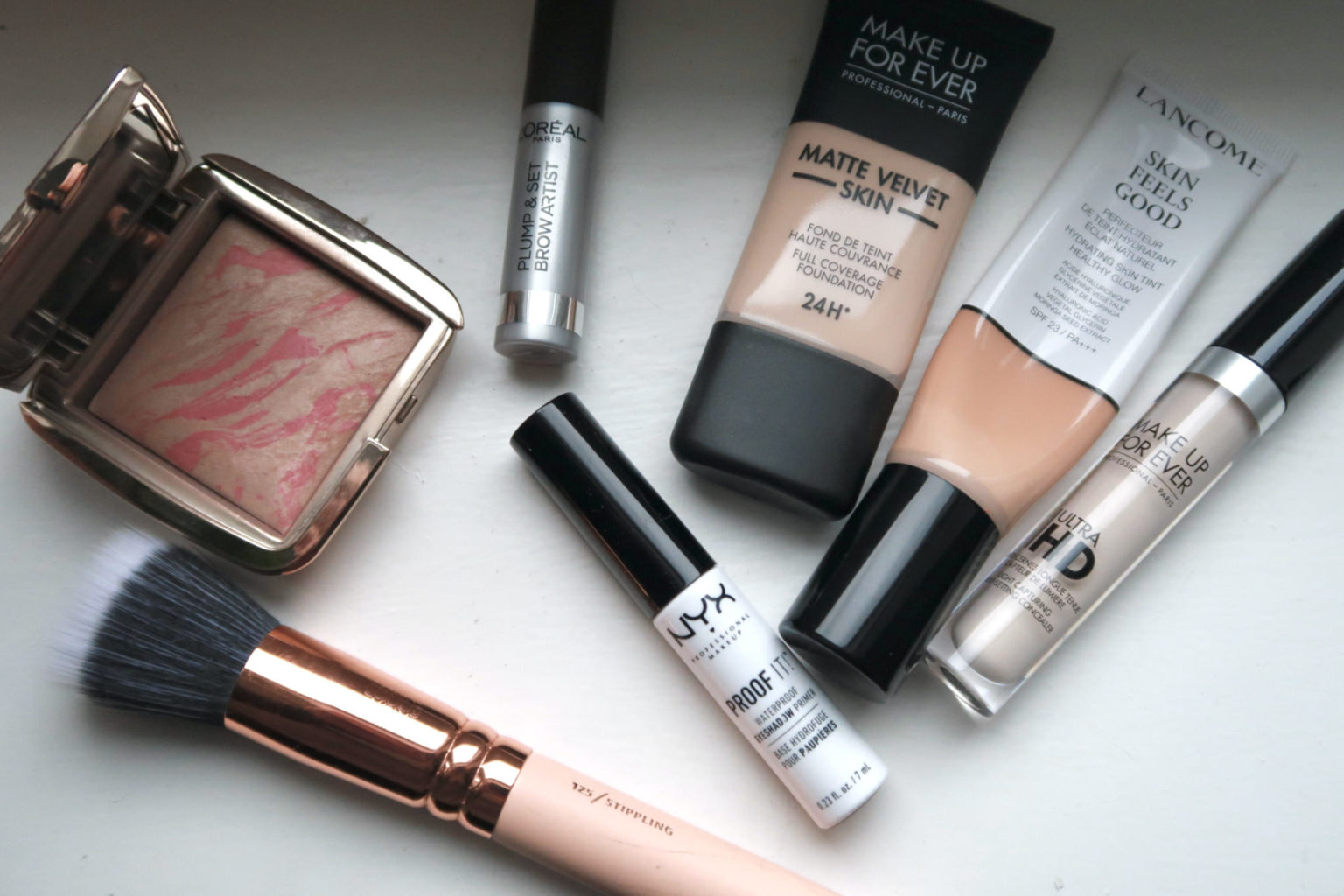 5 essentiels make-up qui ne me quittent pas. - Une fée dans les étoiles!